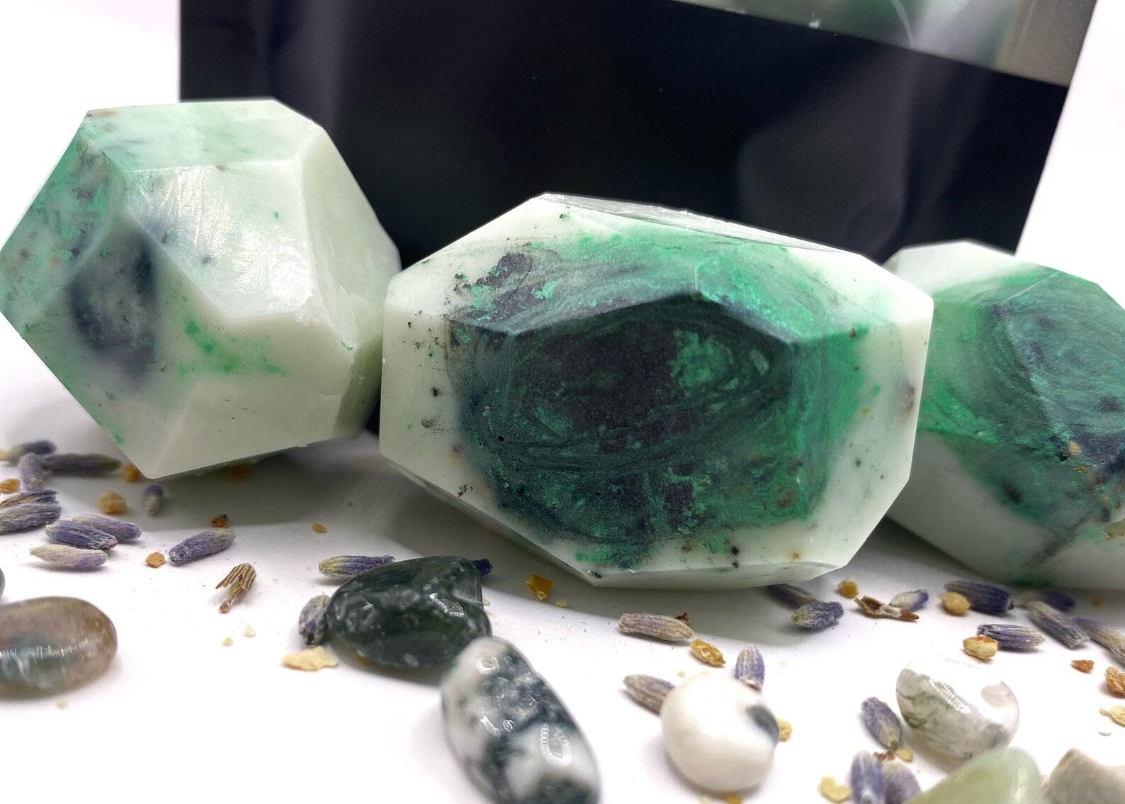 Fragrance Your Home Safely: Discover The Benefits Of Non-Toxic Wax ...
